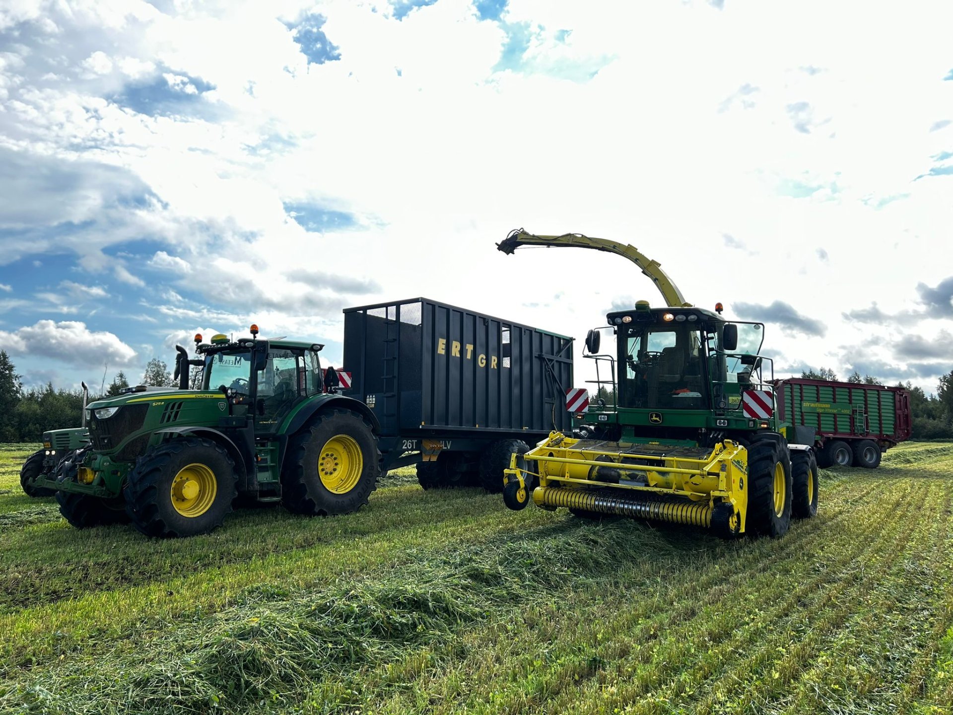 Monipuolista koneurakointia Haapavedeltä - Metase Oy